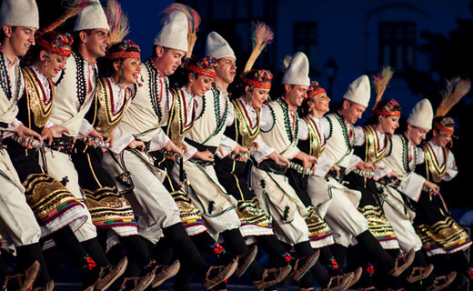 National Folklore Ensemble 'BULGARE' present Bulgarian fashion and ...